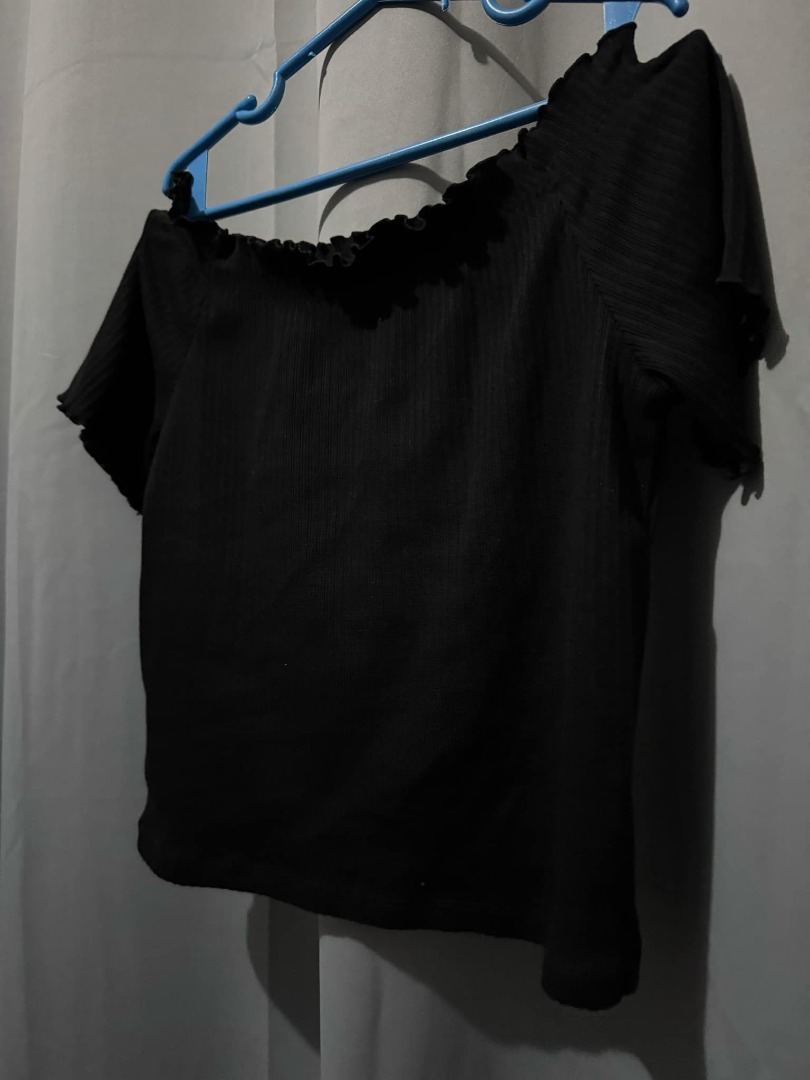 Black garterized off-shoulder top, Women's Fashion, Tops, Shirts on ...
