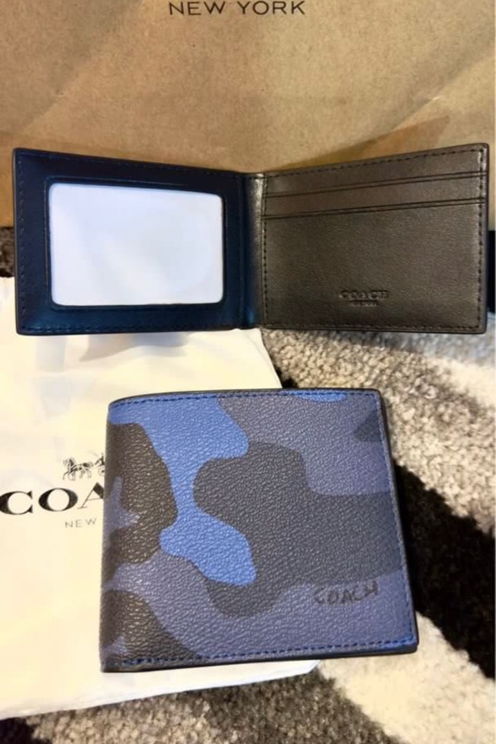 Coach Men Card Wallet, Men's Fashion, Watches & Accessories, Wallets ...