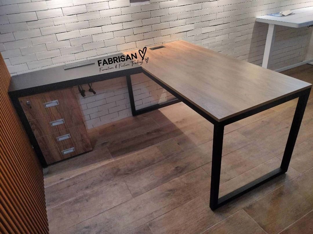 Corner L-Shaped Executive Table with Drawer Cabinet, Corner Office ...