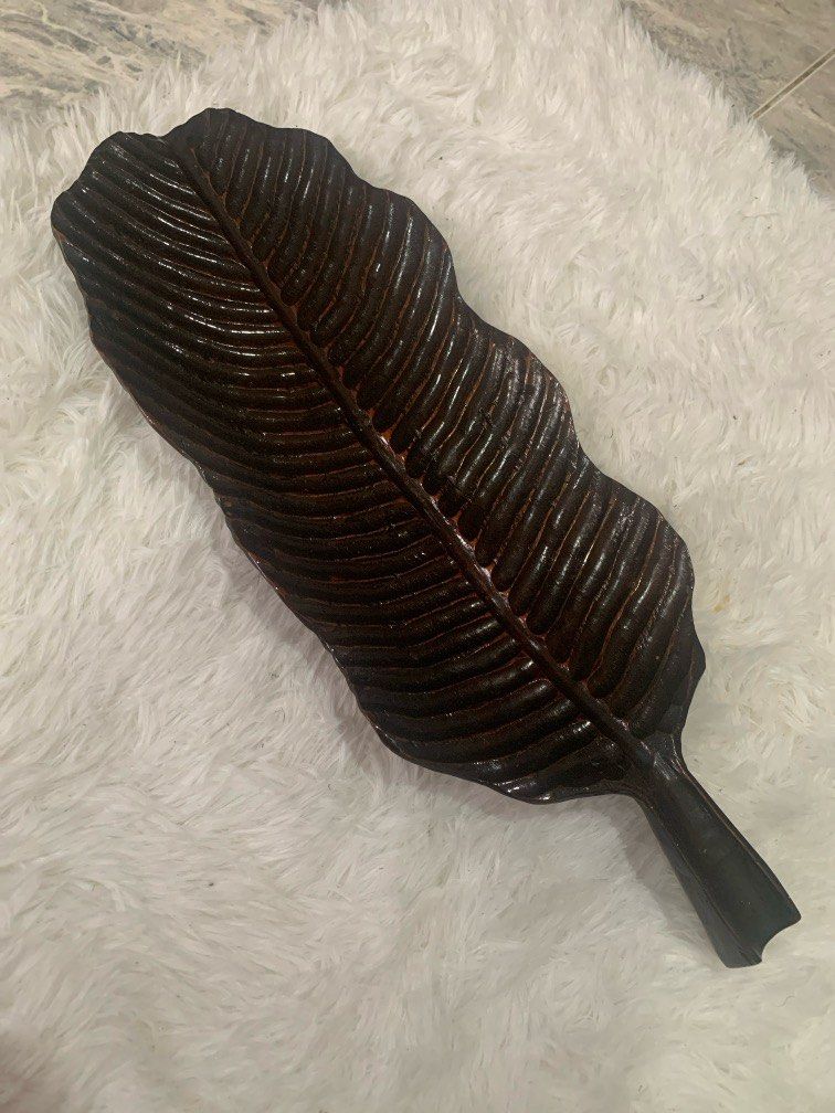 Daun pisang halus kayu jati, Furniture & Home Living, Home Decor, Vases ...