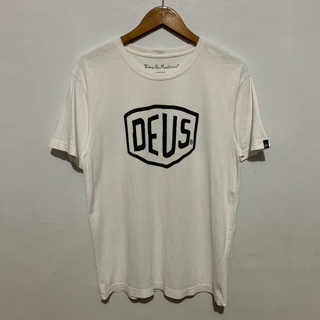 Deus Ex Machina Shield Logo Tee, Men's Fashion, Tops & Sets, Tshirts ...