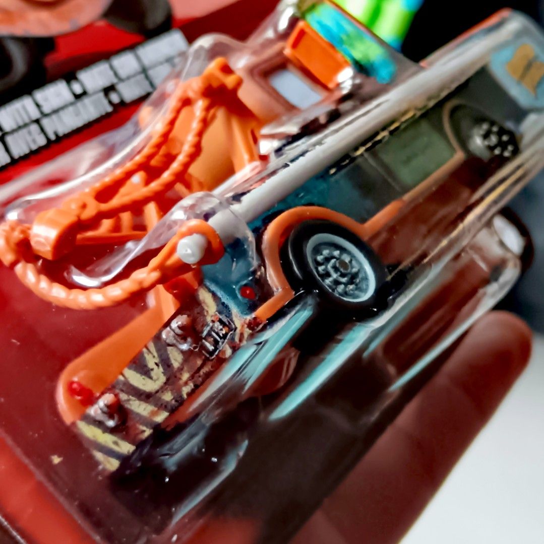 DISNEY PIXAR CARS Mater With Radiator Springs Racing Team Sign Diecast ...