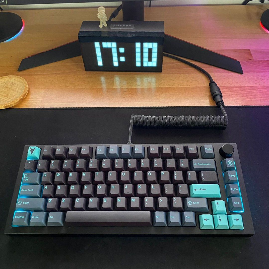 GMMK Pro Keyboard, Computers & Tech, Parts & Accessories, Computer Keyboard on Carousell