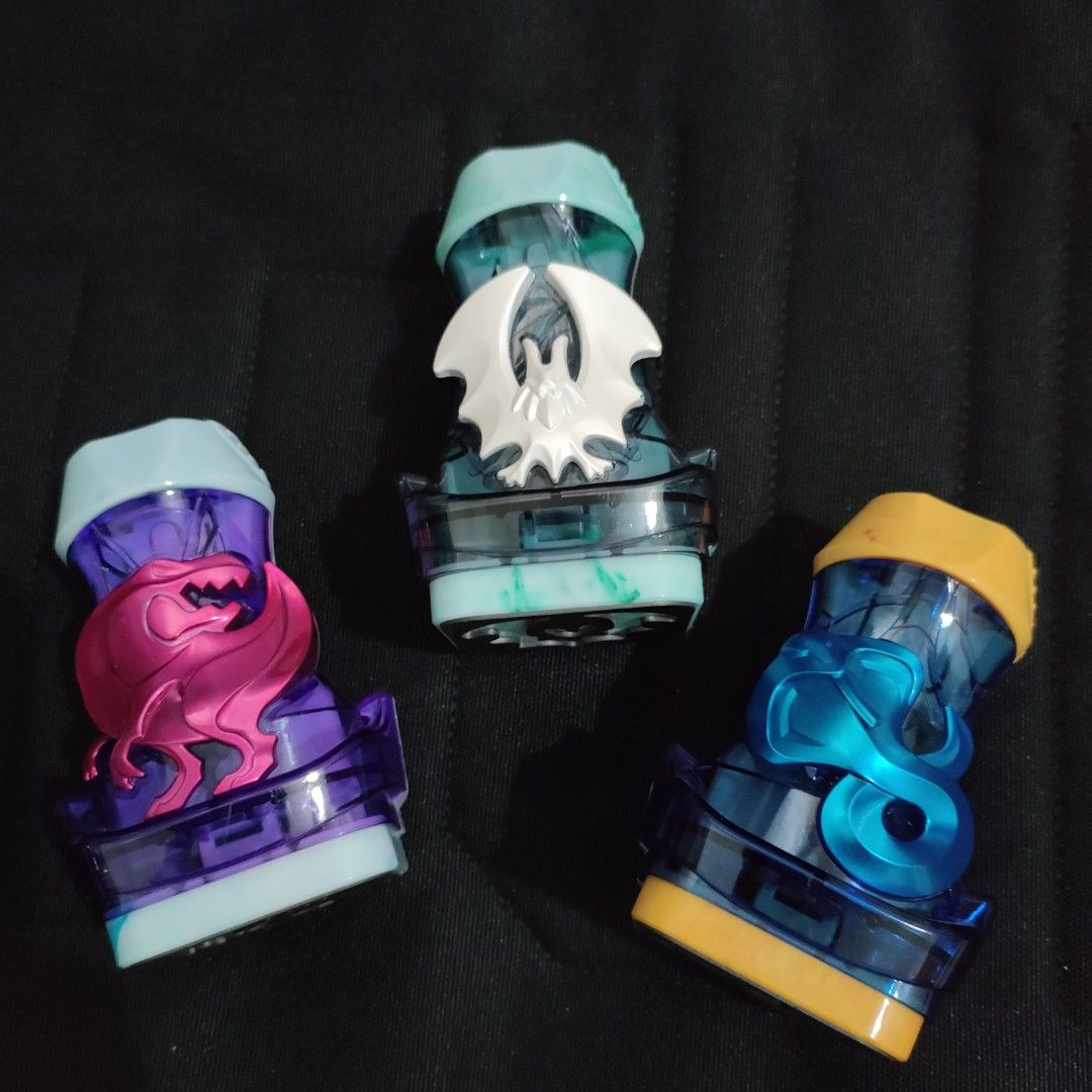 Igarashi Brother and Sister Vistamp Rex Bat Cobra kamen rider revice ...