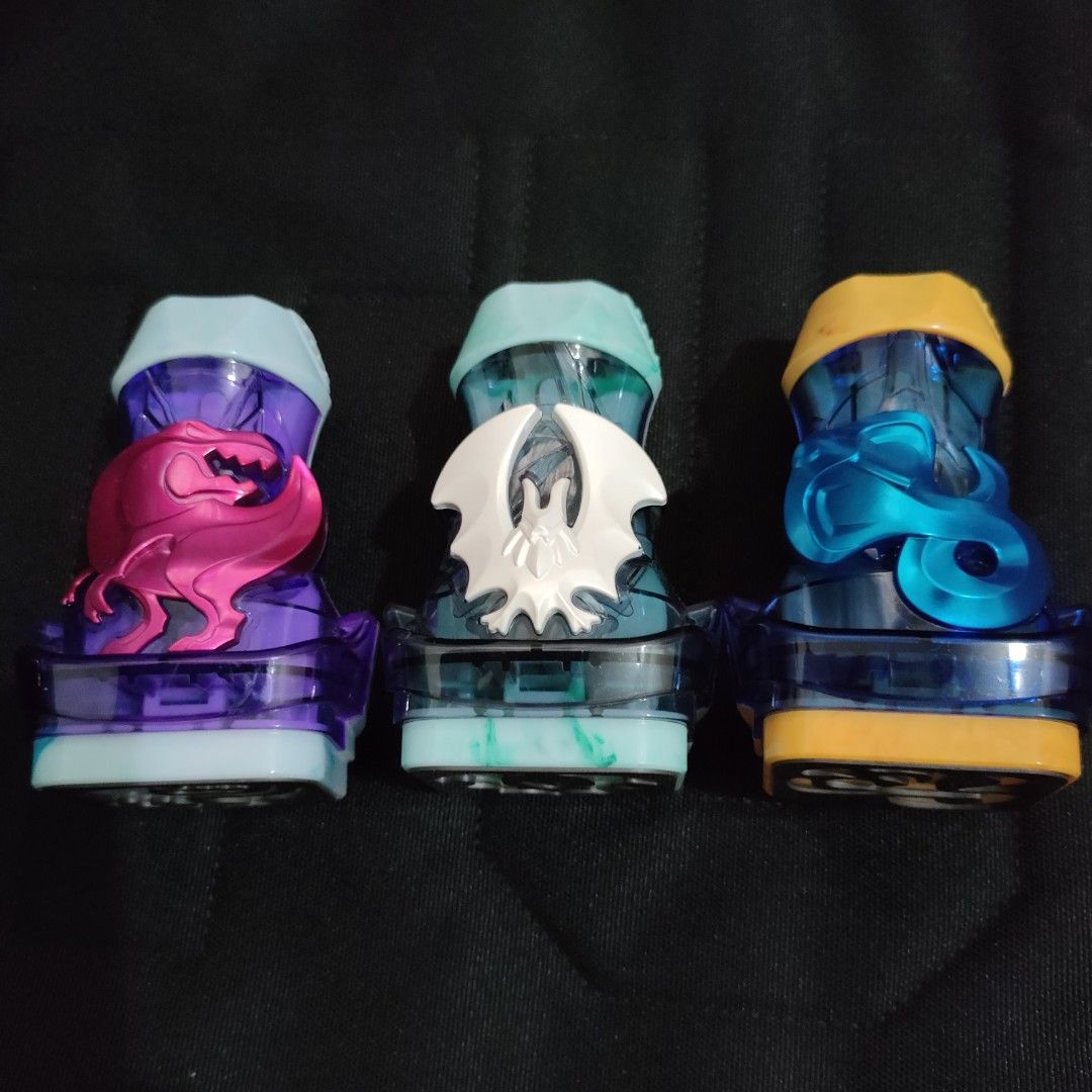 Igarashi Brother and Sister Vistamp Rex Bat Cobra kamen rider revice ...