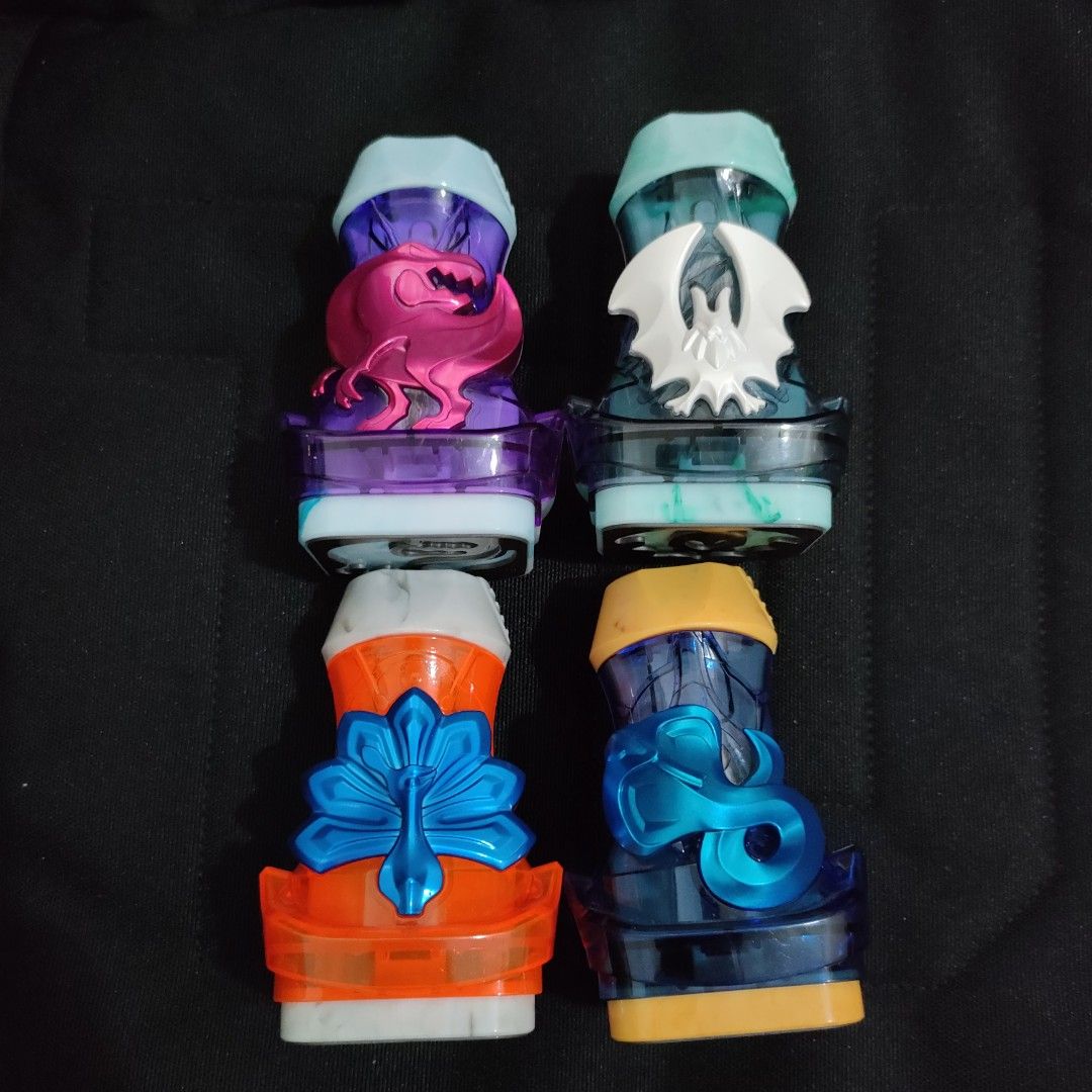 Igarashi Brother and Sister Vistamp Rex Bat Cobra kamen rider revice ...