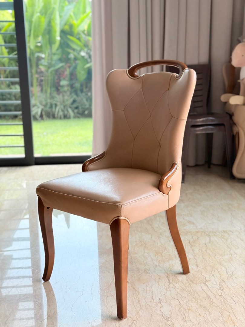 Modern dining chair in leather and solid wood kerusi makan kulit asli ...