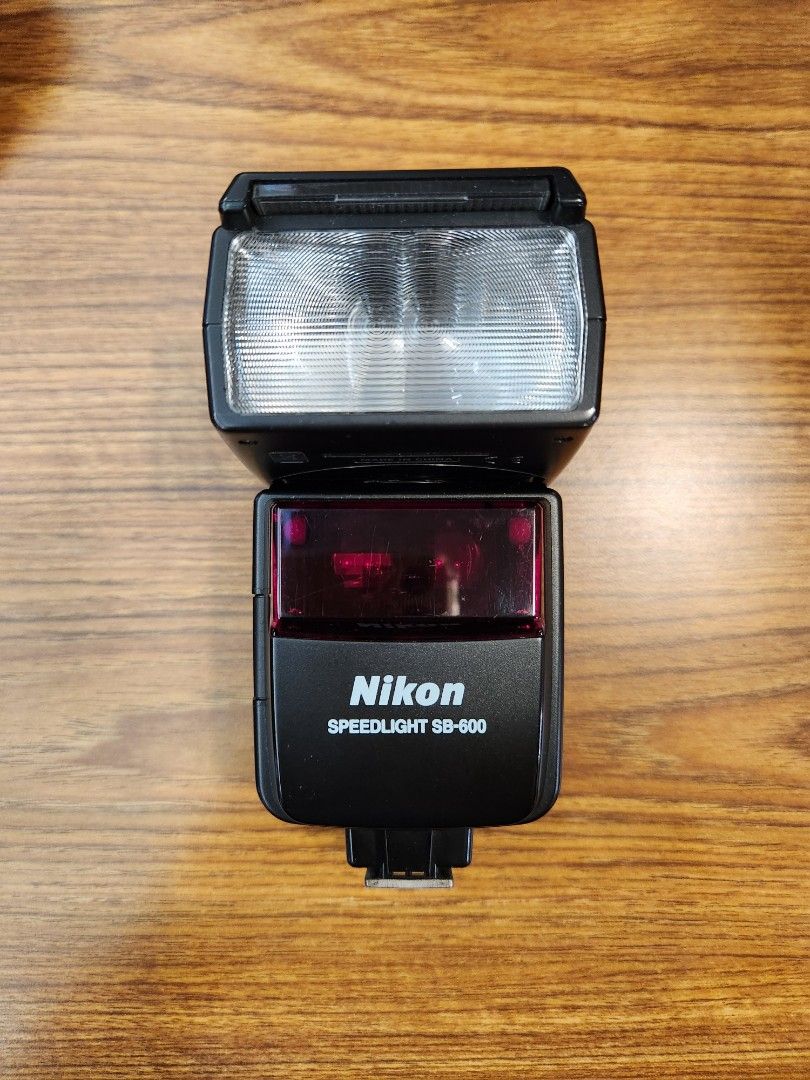 Nikon SB600 speedlight flash in good working condition, Photography ...