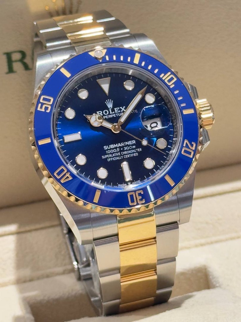 Submariner Blue Date 41mm, Luxury, Watches on Carousell