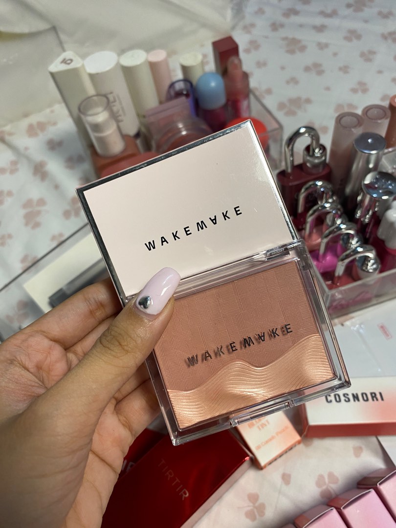 wakemake dual blusher, Beauty & Personal Care, Face, Makeup on Carousell