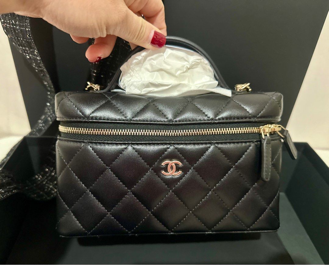(Brand New) Chanel 25C LP 款化妝/飯盒包）, 名牌, 手袋及銀包 - Carousell