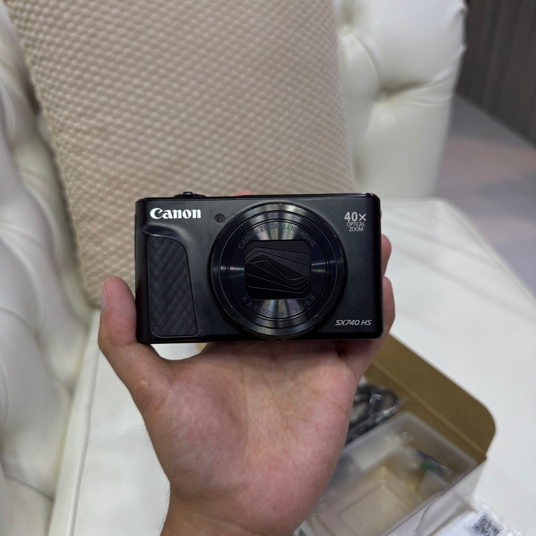 Canon Powershot SX740HS, Photography, Cameras on Carousell