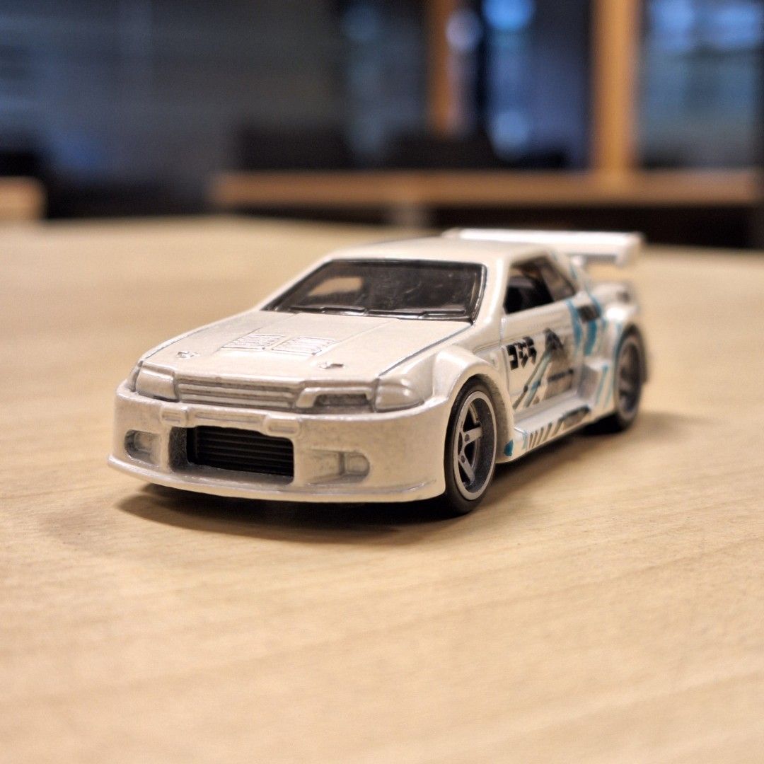 Hotwheels R32 Godzilla (tayar getah), Hobbies & Toys, Toys & Games on ...