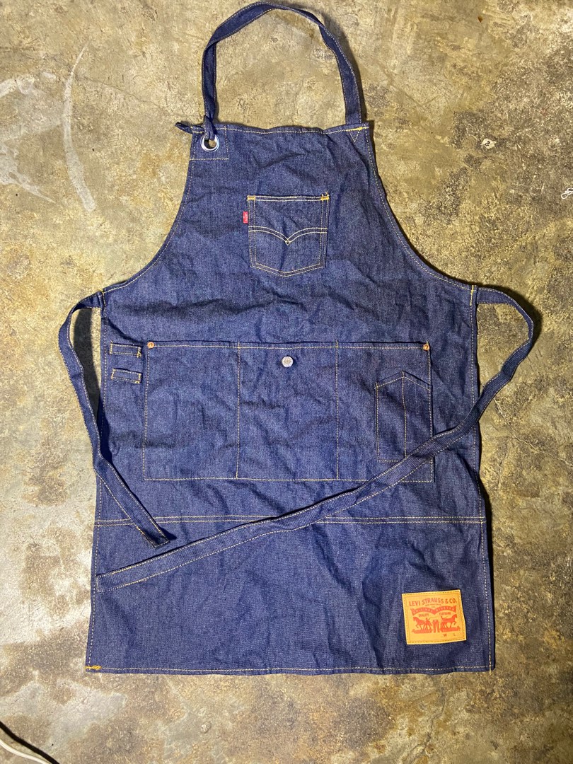 Levis apron, Men's Fashion, Tops & Sets, Vests on Carousell