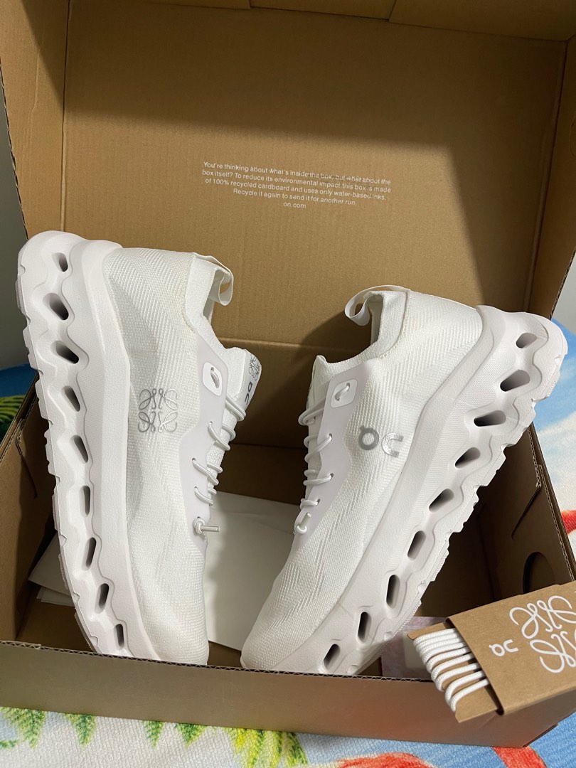 Loewe Cloud tilt Sneakers 39 white, Women's Fashion, Footwear, Sneakers on Carousell