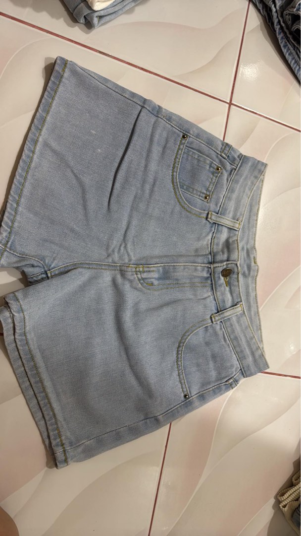 Maong short, Women's Fashion, Bottoms, Shorts on Carousell