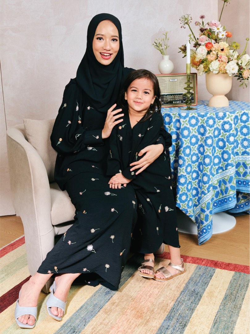 Minimalace Daisy Kurung Mother & Daughter Set, Women's Fashion ...