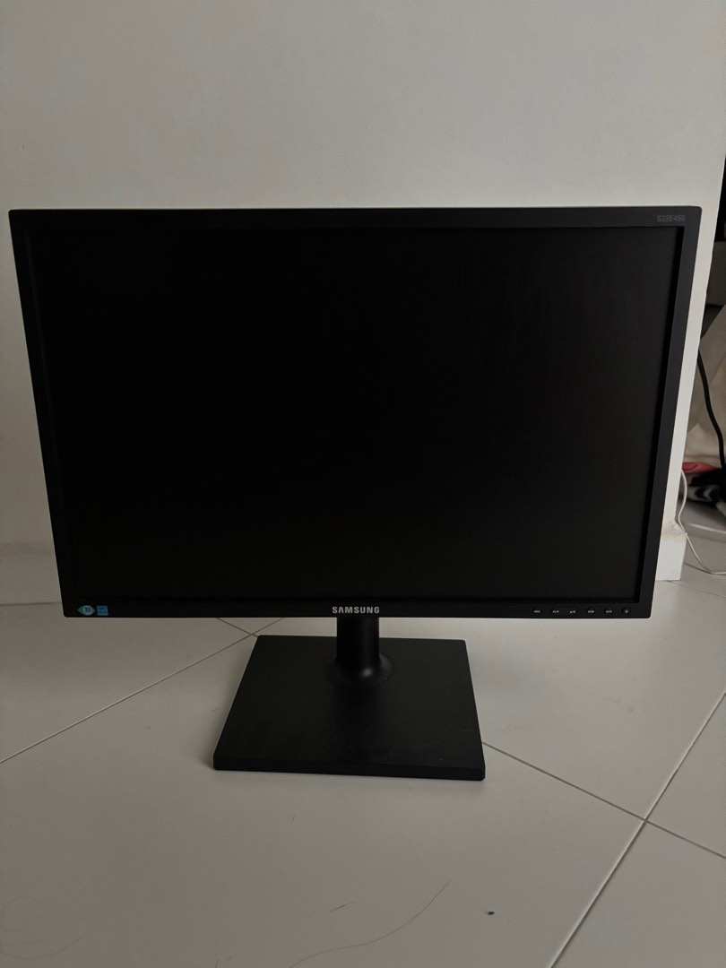 Samsung Monitor 24” S22E450, Computers & Tech, Parts & Accessories ...