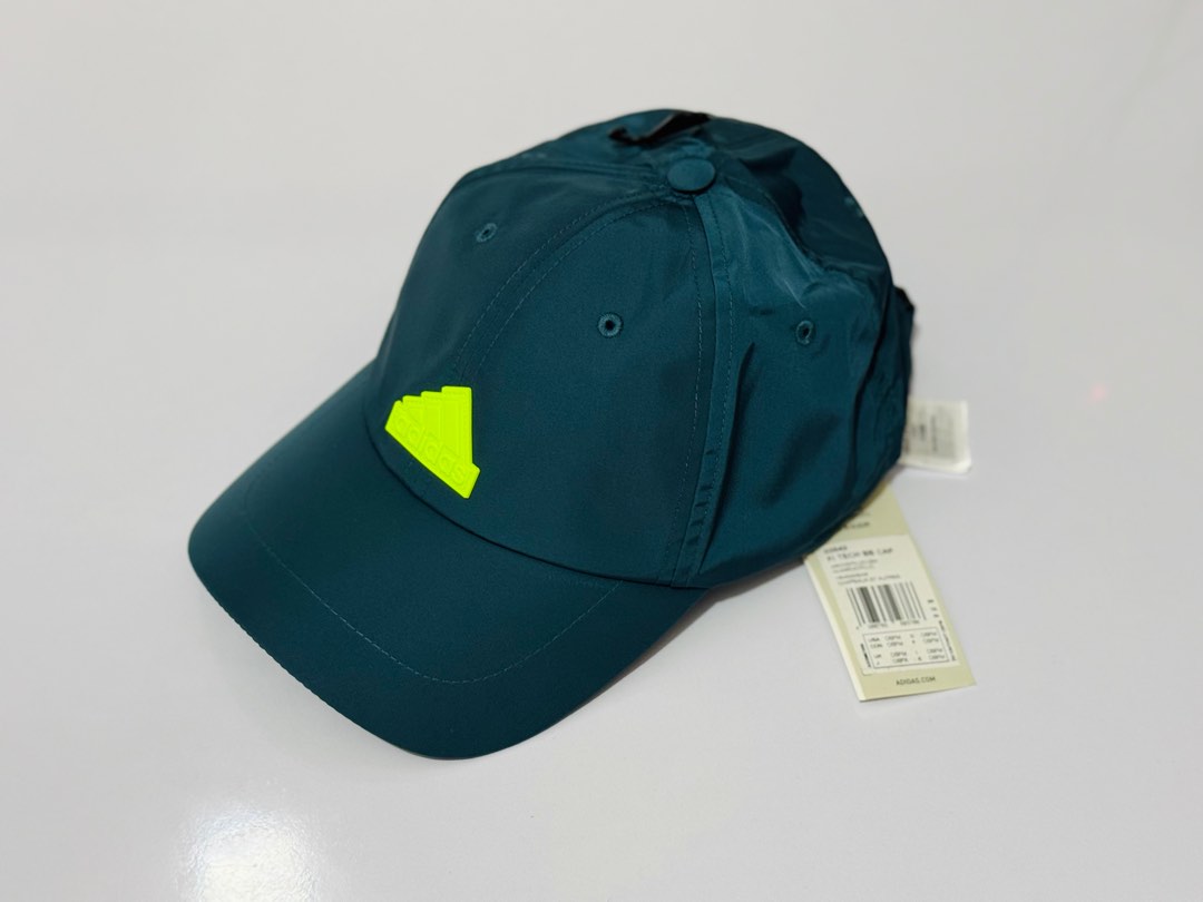 Topi Future Tech Icon Adidas, Fesyen Pria, Aksesoris, Lainnya di Carousell