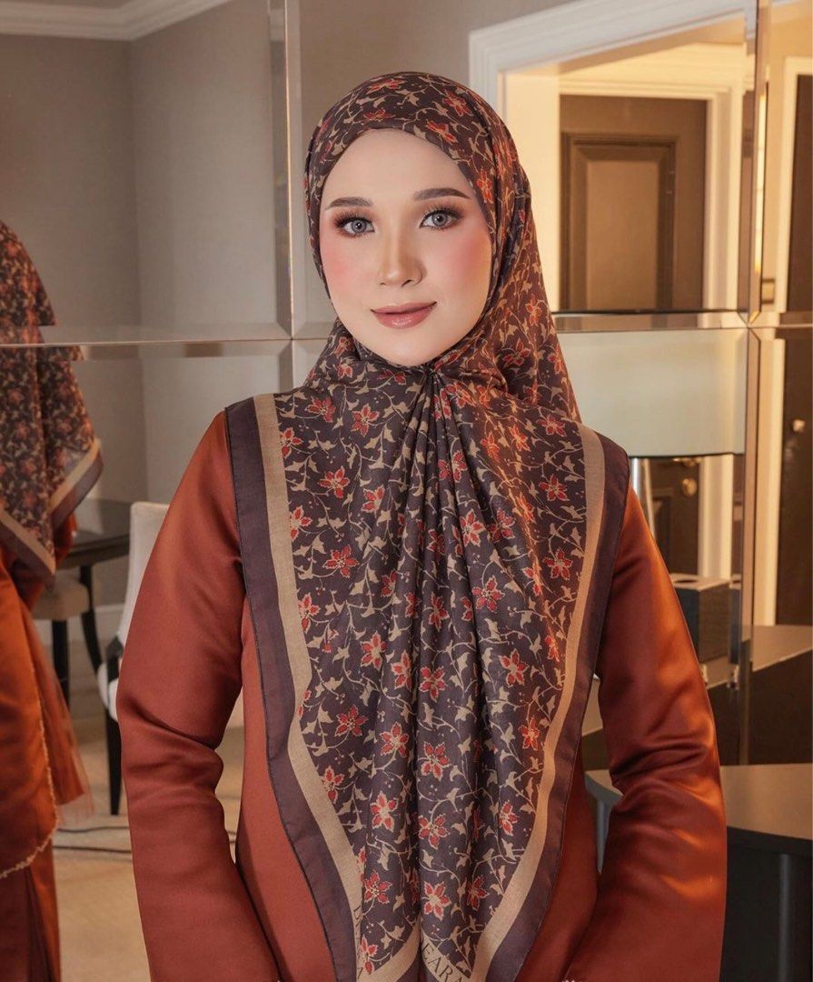 deara raya edition kode qaseh, Women's Fashion, Muslimah Fashion, Hijabs on Carousell