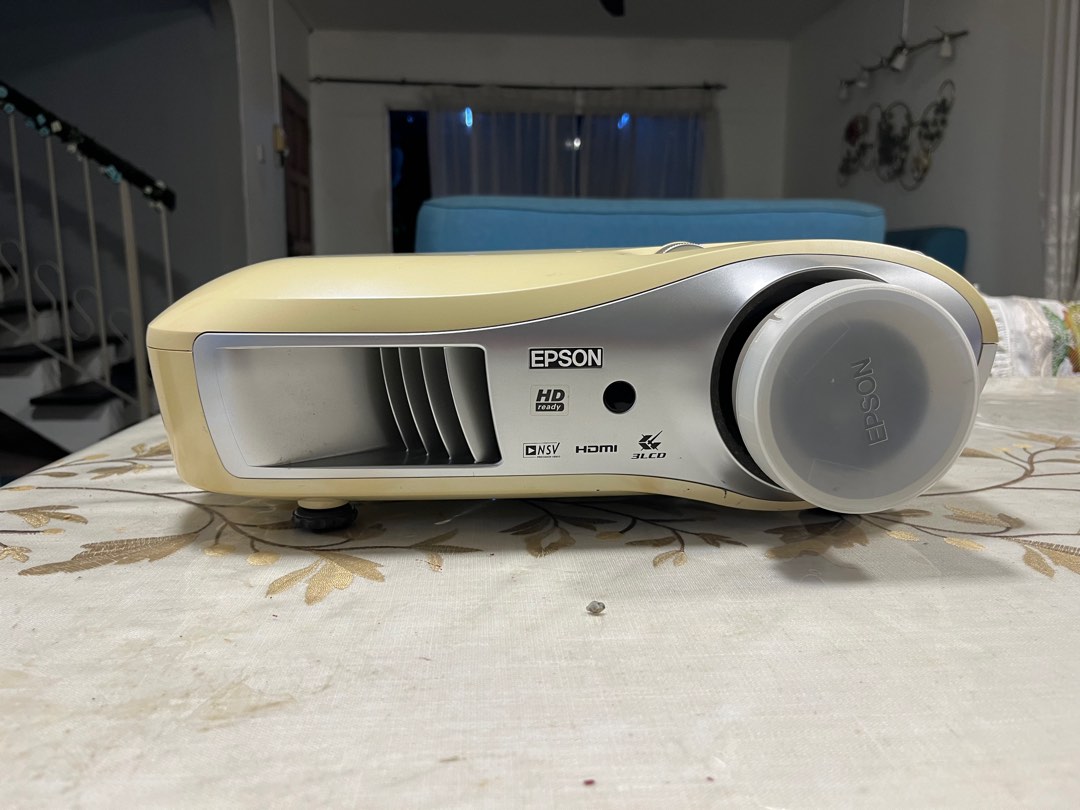 Epson Projector TW700, TV & Home Appliances, TV & Entertainment ...