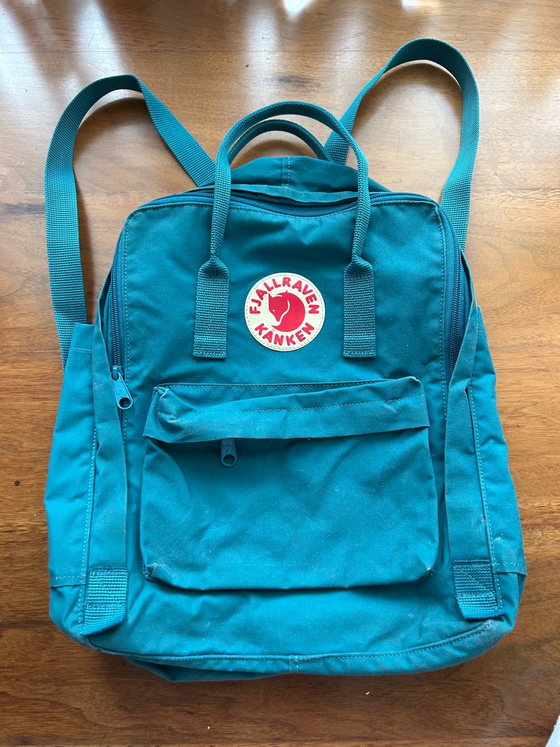 Fjallraven Kanken Classic Backpack, Women's Fashion, Bags & Wallets ...