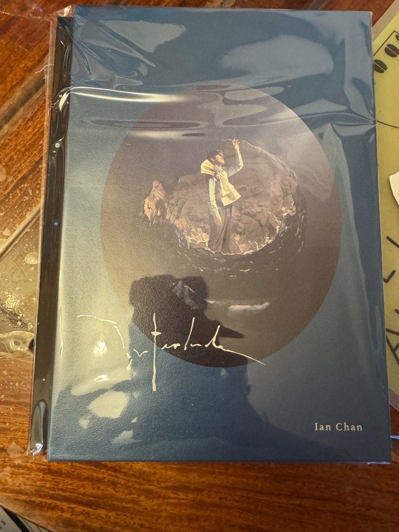 （現貨）Ian Chan 陳卓賢 Interlude 新專輯 首張專輯 CD, 興趣及遊戲, 音樂、樂器 & 配件, 音樂與媒體 - CD 及 ...