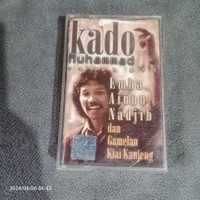 KASET PITA Kado Muhammad - Emha Ainun Nadjib, Musik & Media, CD, DVD & Lainnya di Carousell
