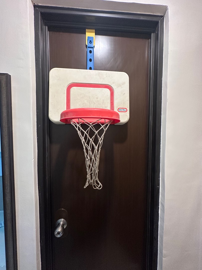 Little Tikes Attach N’ Play Basketball Ring, Hobbies & Toys, Toys ...