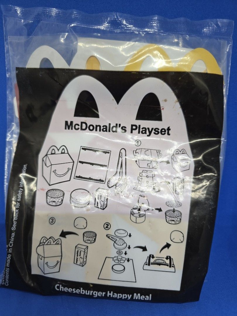 Mcdonald's Play set - Cheese burger happy meal, Hobbies & Toys, Toys ...