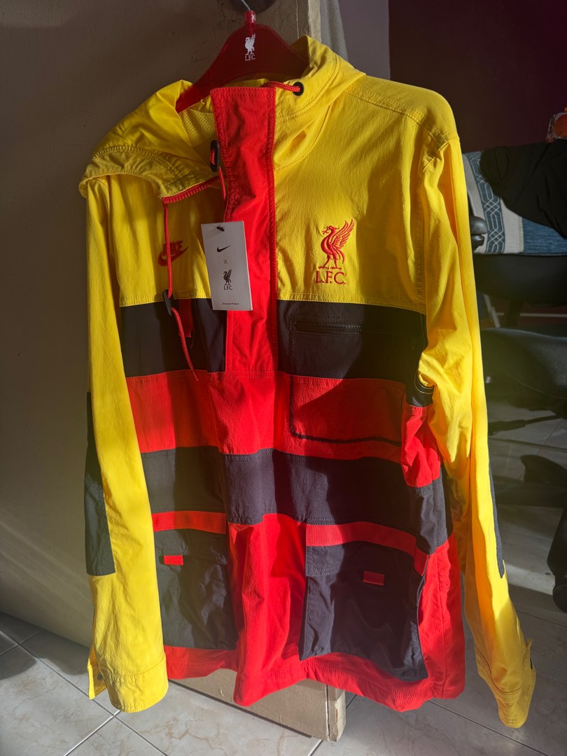 Nike LFC Liverpool jacket, Men's Fashion, Coats, Jackets and Outerwear ...