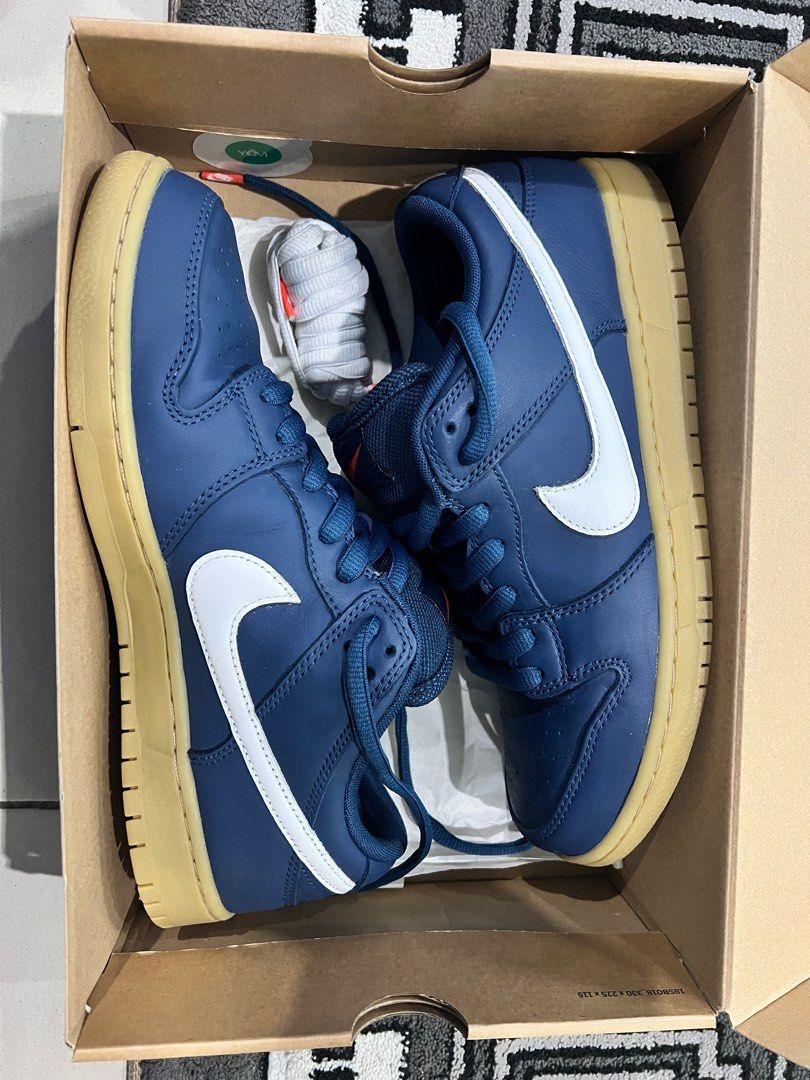 Nike SB Dunk Low Navy Gum, Men's Fashion, Footwear, Sneakers on Carousell