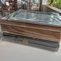 OUD BATAVIA BUKU OUD BATAVIA BUKU SEJARAH, Antik, Lainnya di Carousell