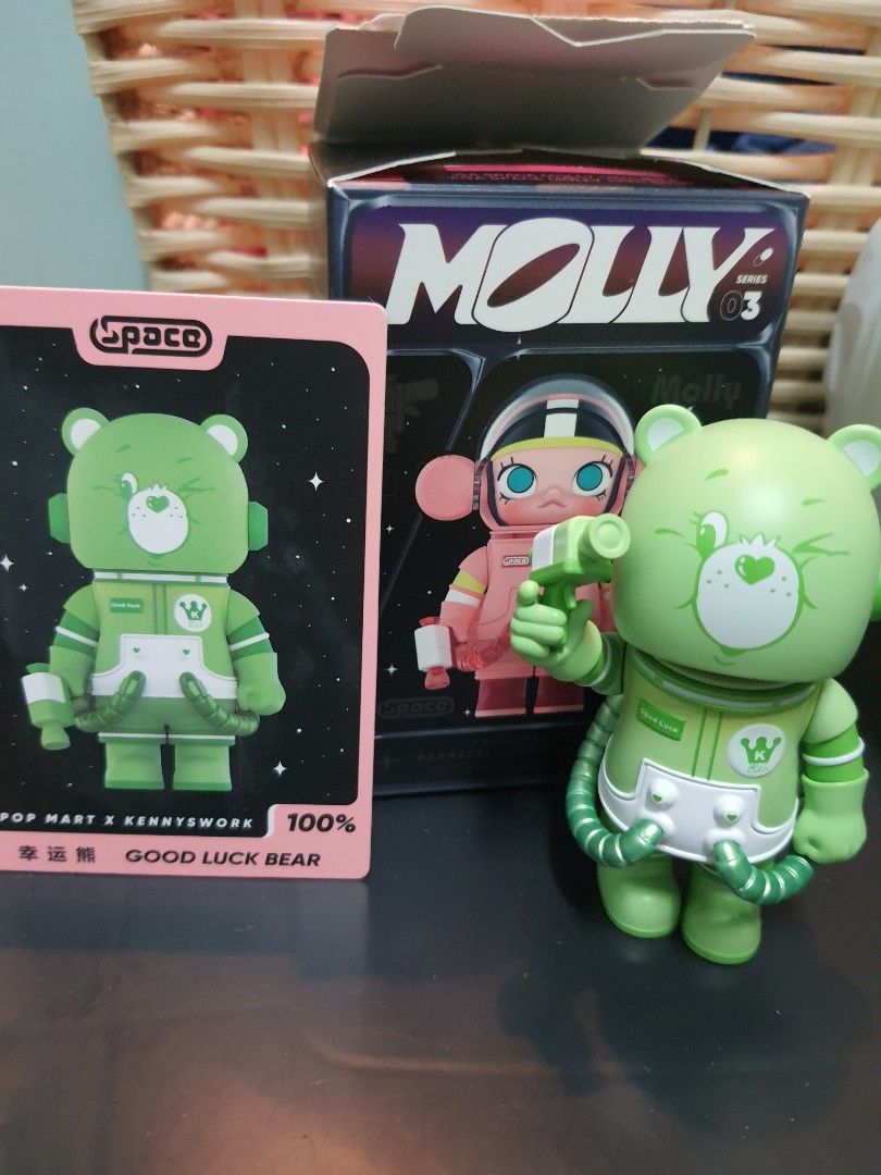 Popmart Mega Space Molly 100% Original, Hobbies & Toys, Toys & Games on ...