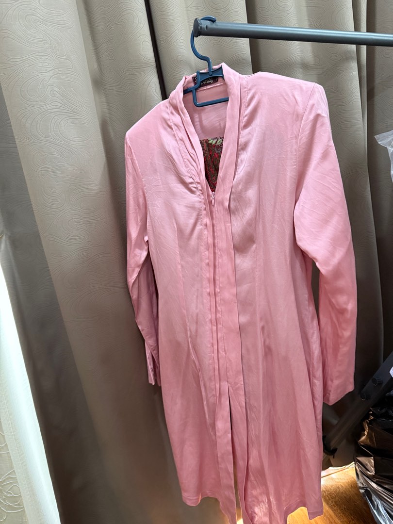Sireh Pinang Pink Long Kebaya, Women's Fashion, Muslimah Fashion, Baju ...