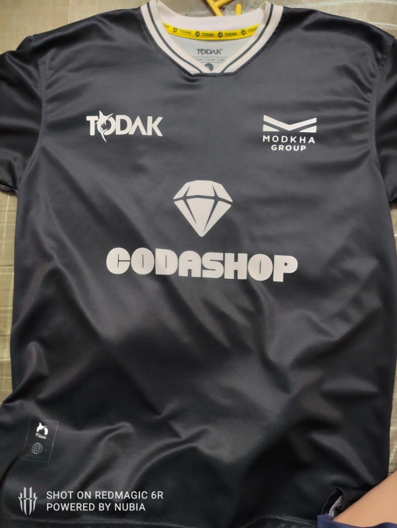 Todak Jersey original, Men's Fashion, Activewear on Carousell