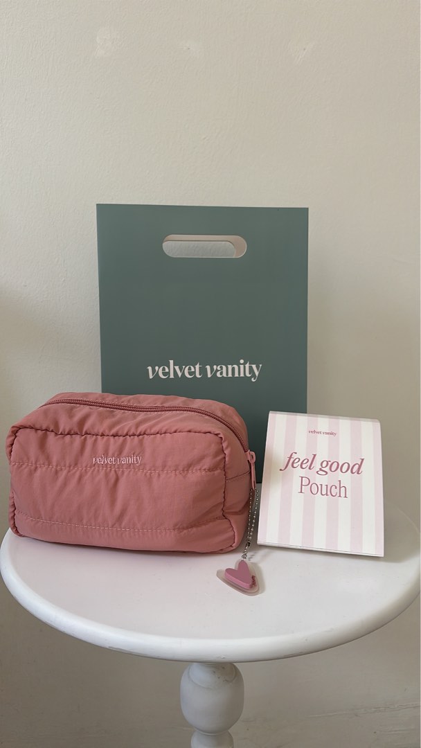 Velvet vanity pouch bag/ makeup bag tags: brik nazifi nasri saoi ...