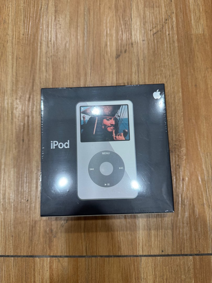 Apple iPod Classic 5th Gen 60GB, Audio, Portable Music Players on Carousell