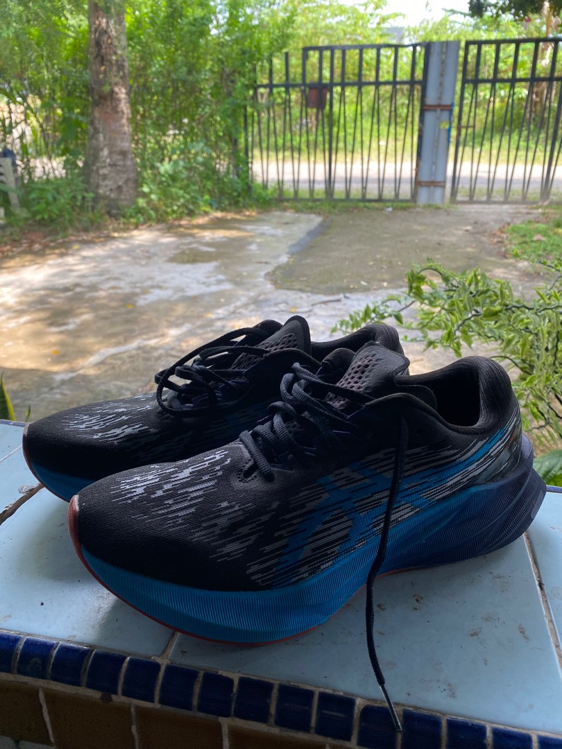 Asics Novablast 3, Men's Fashion, Footwear, Shoe inserts & accessories ...