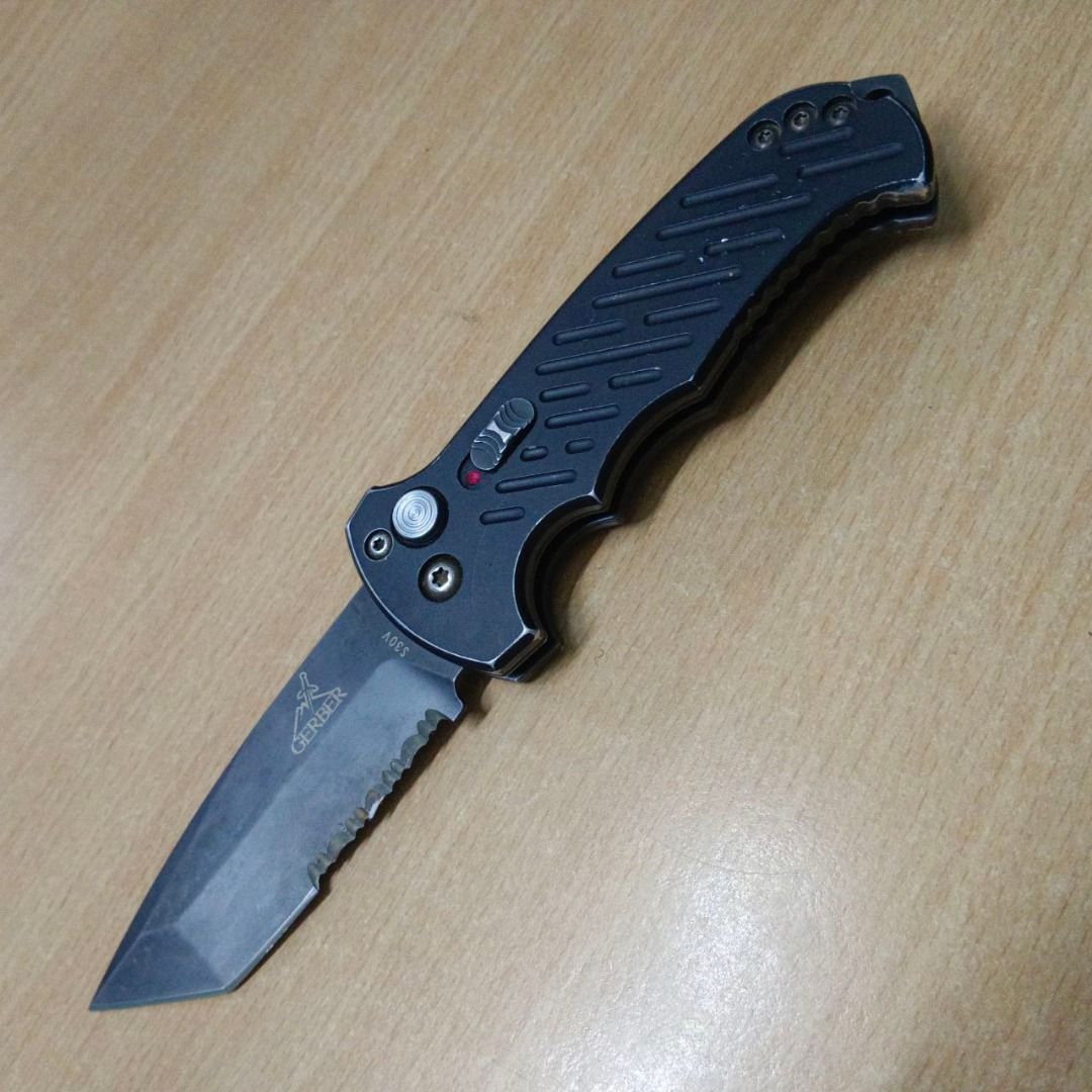 Automatic Combat Folder - Gerber 06 Auto Tanto Serrated (MADE IN USA ...