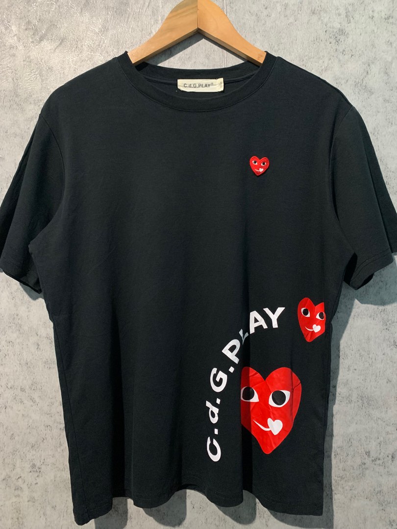 C.d.G Play Tee, Men's Fashion, Activewear on Carousell