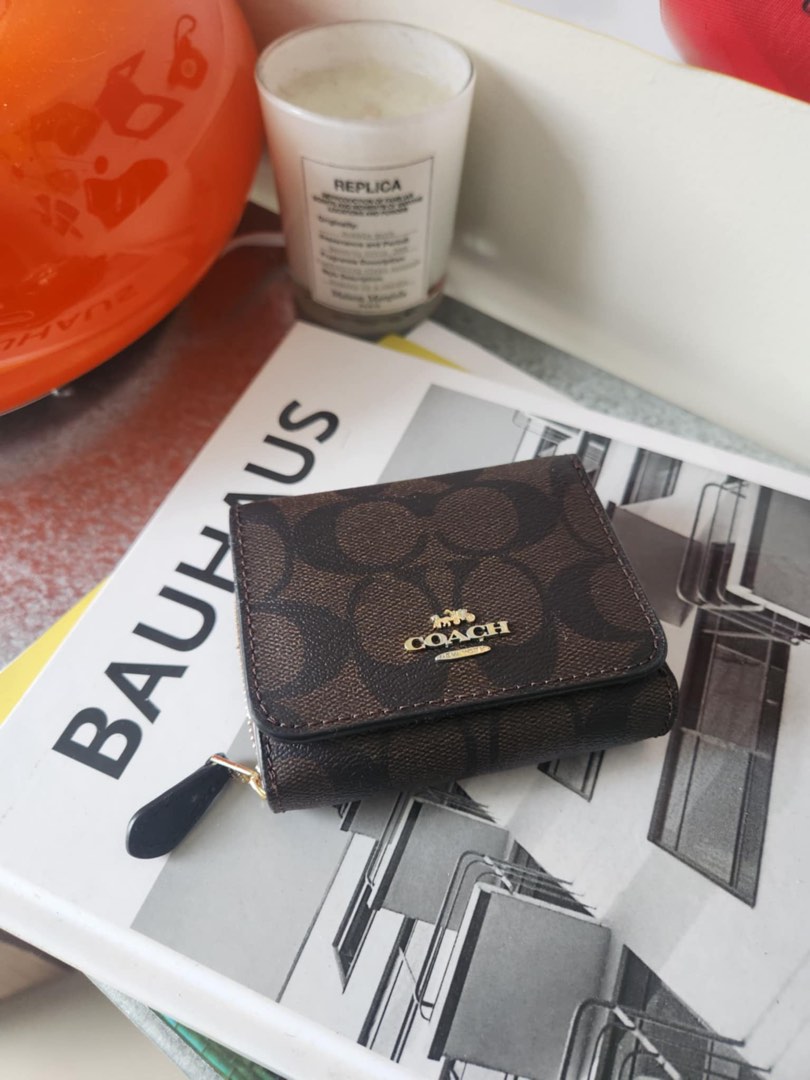 Coach Leather Fold Wallet, Luxury, Bags & Wallets on Carousell