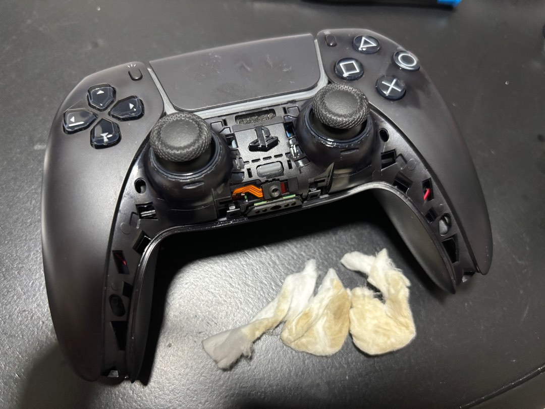 Deep Cleaning of Controllers, Video Gaming, Gaming Accessories ...