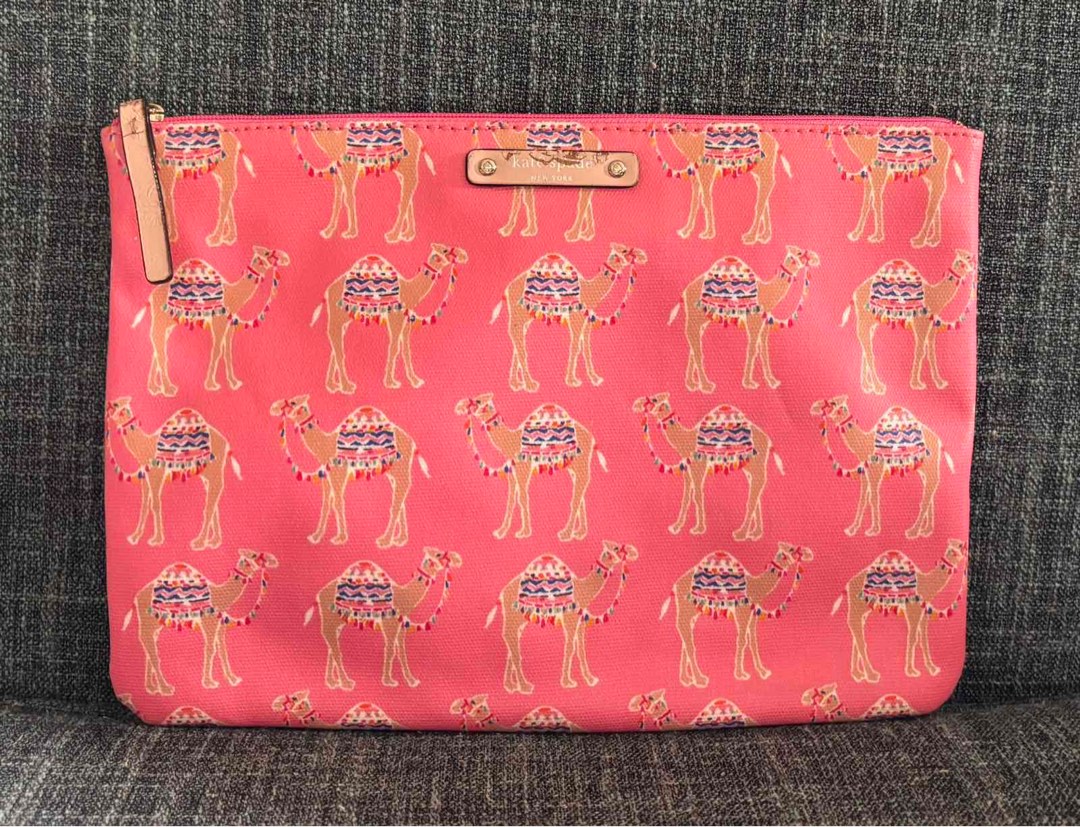 Fast break Sale: Kate Soade Authentic Pouch, Women's Fashion, Bags ...