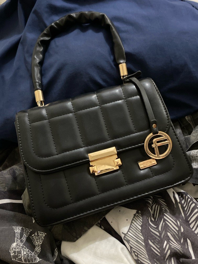 Figlia Black Bag, Women's Fashion, Bags & Wallets, Cross-body Bags on ...