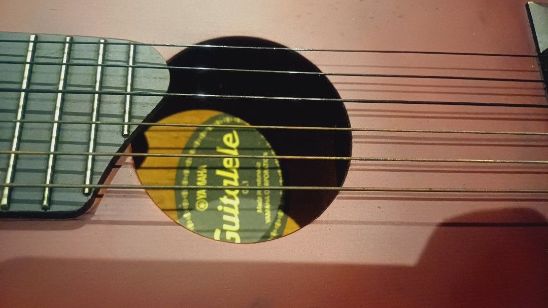 Gitar Budi Doremi Guitalele Yamaha GL-1 Merah Maroon Beli di Yamaha ...