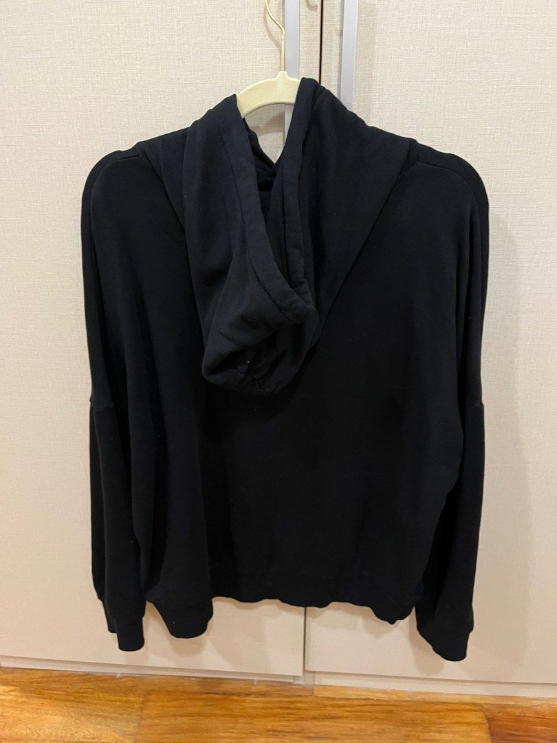 H&M x Ariana Grande 7 Rings black oversized hoodie, Women's Fashion, Coats, Jackets and ...