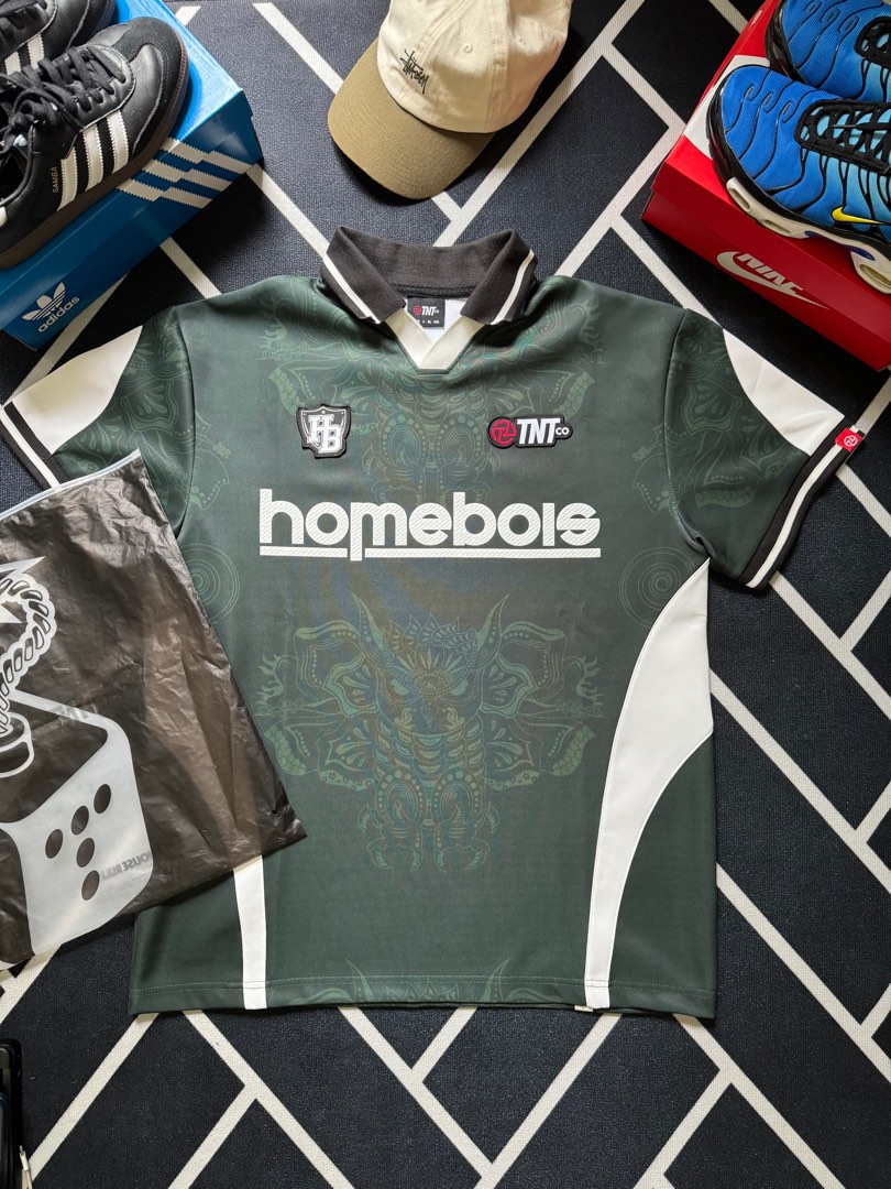 HOMEBOIS X TNT, Men's Fashion, Activewear on Carousell