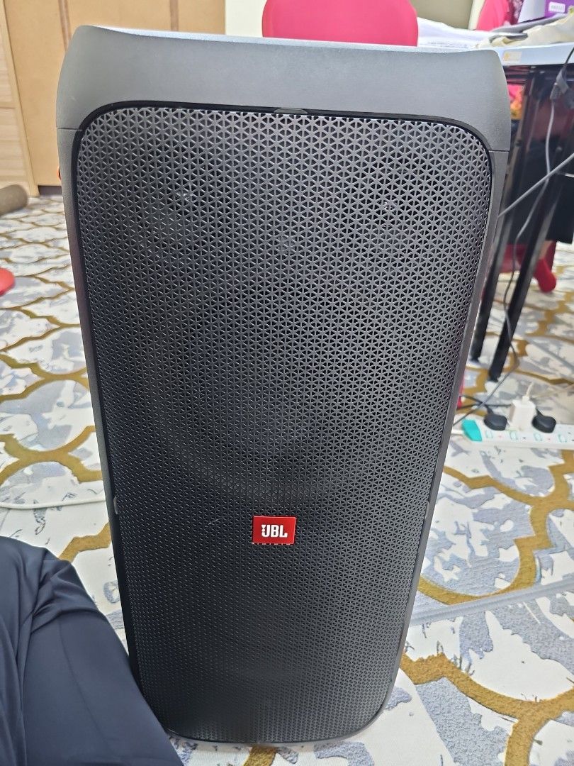 Jbl partybox 310, Audio, Soundbars, Speakers & Amplifiers on Carousell