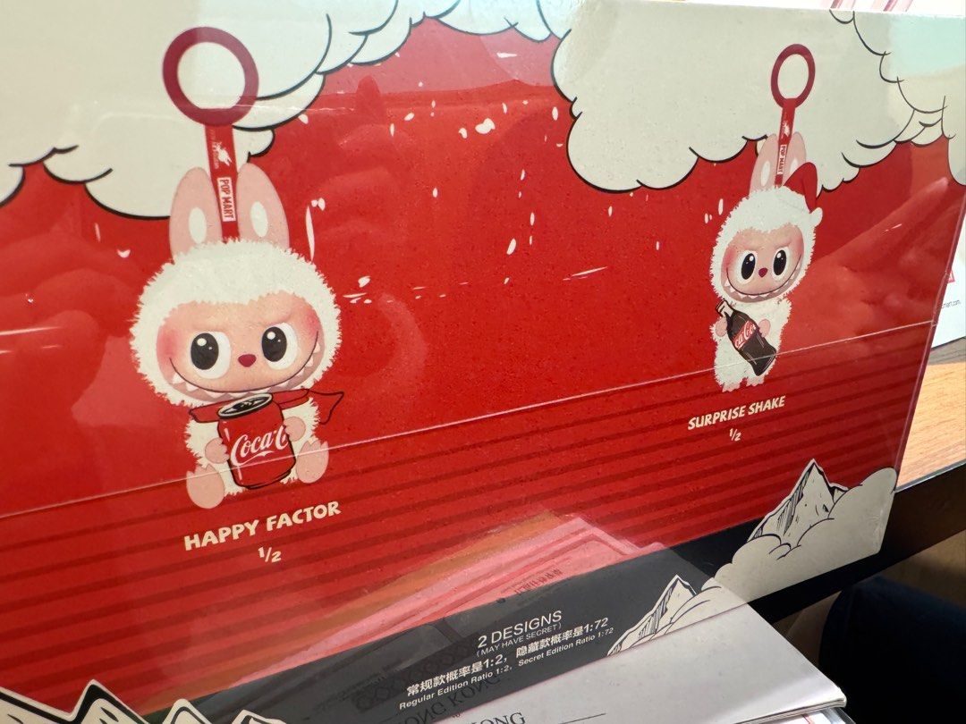 The Monsters Labubu x cocacola coke 聖誕版 3.0 吊飾 popmart, 興趣及遊戲, 玩具 & 遊戲類 ...